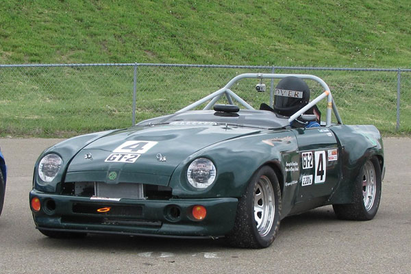 Congratulations to Phil and his MG RV8 SCCA-GT2 Race Team! : MG ...